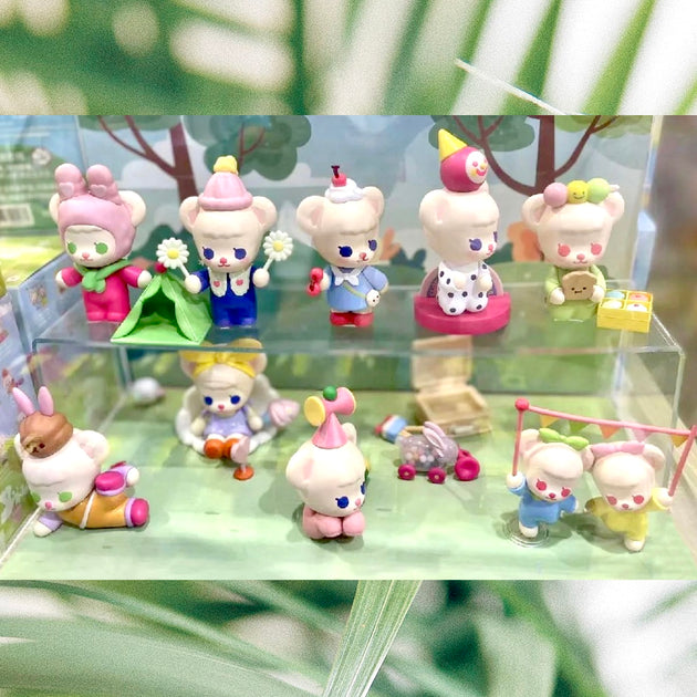 Flora - Flora’s Outing Party Series Mystery Box Blind Box Toy Figure ...